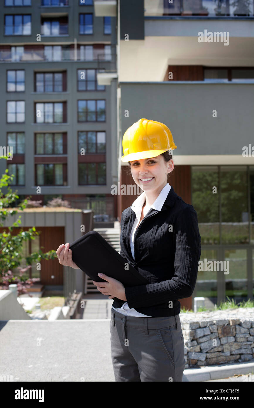 Young Female Construction Engineer Stock Photo - Alamy