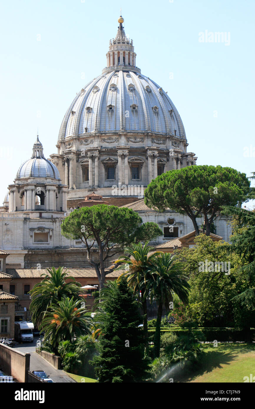 Basilica dome hi-res stock photography and images - Alamy