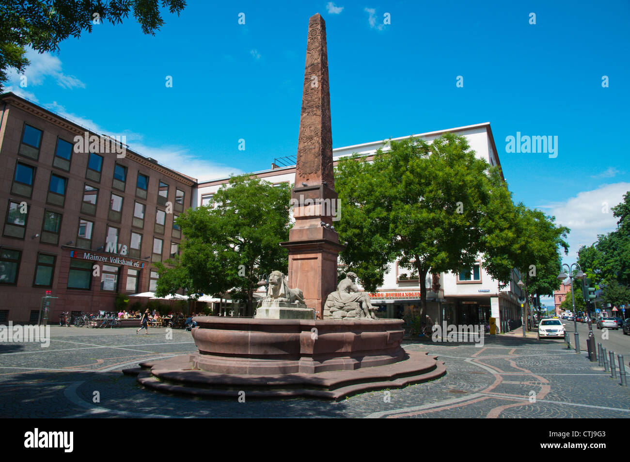 Neubrunnenplatz square along Kaiserstrasse central Mainz city state of ...