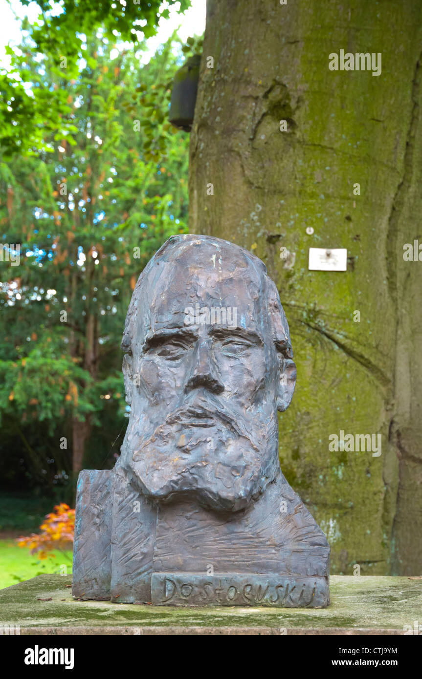 Fyodor dostoevsky statue hi-res stock photography and images - Alamy