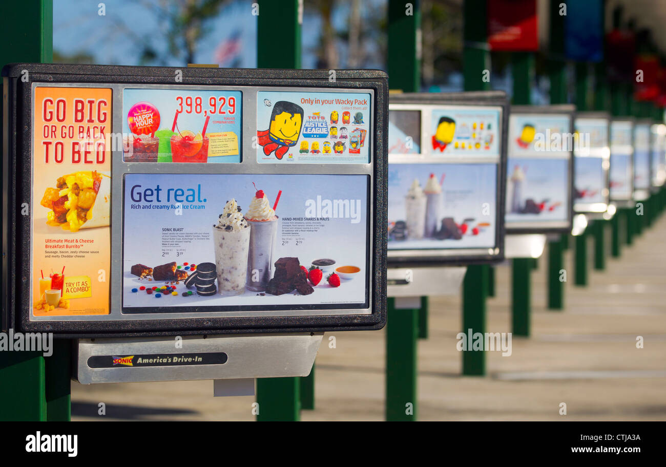 Sonic fast food restaurant hi-res stock photography and images - Alamy