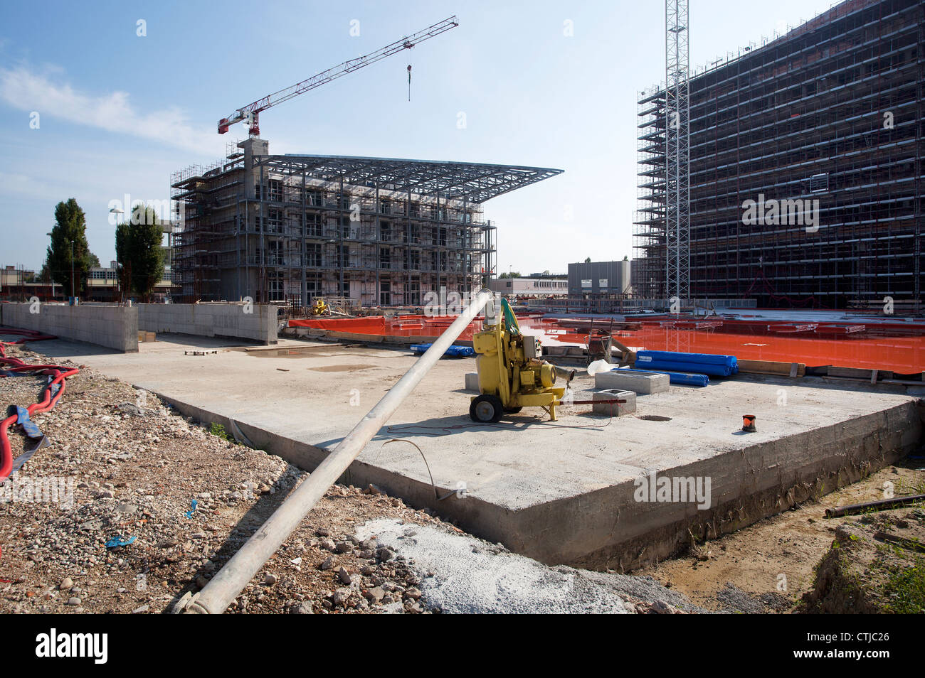 Build site hi-res stock photography and images - Alamy