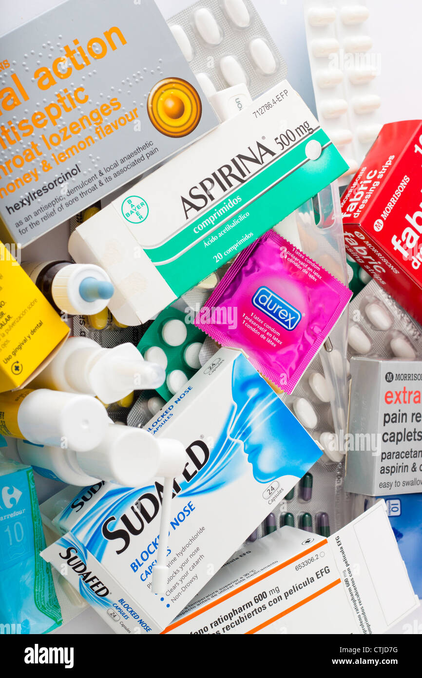 Sudafed paracetamol tablets box pack hi-res stock photography and ...