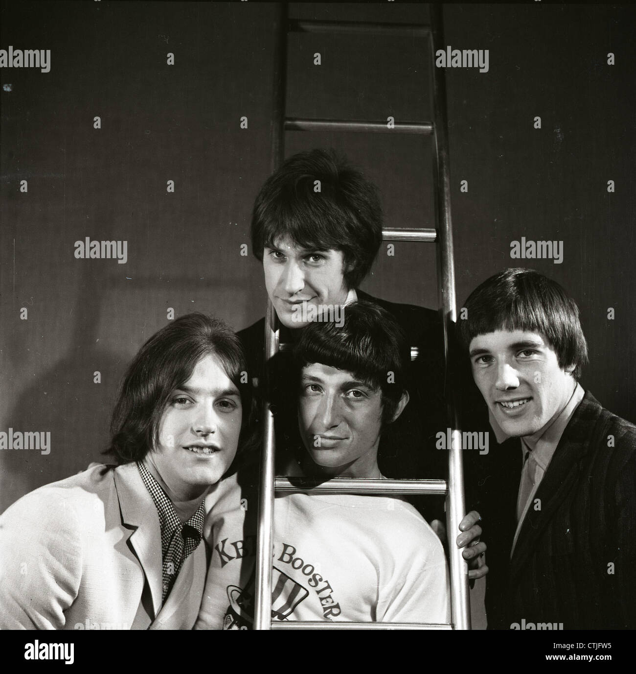 The kinks 1964 hi-res stock photography and images - Alamy