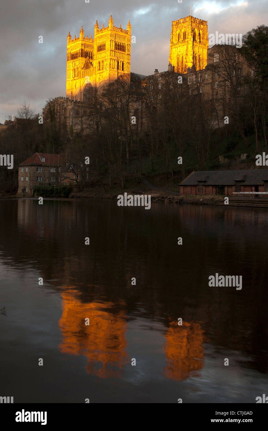 Durham cathedral at sunset hi-res stock photography and images - Alamy