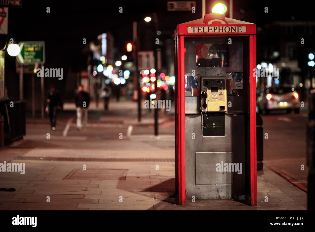 London phone booth hi-res stock photography and images - Alamy