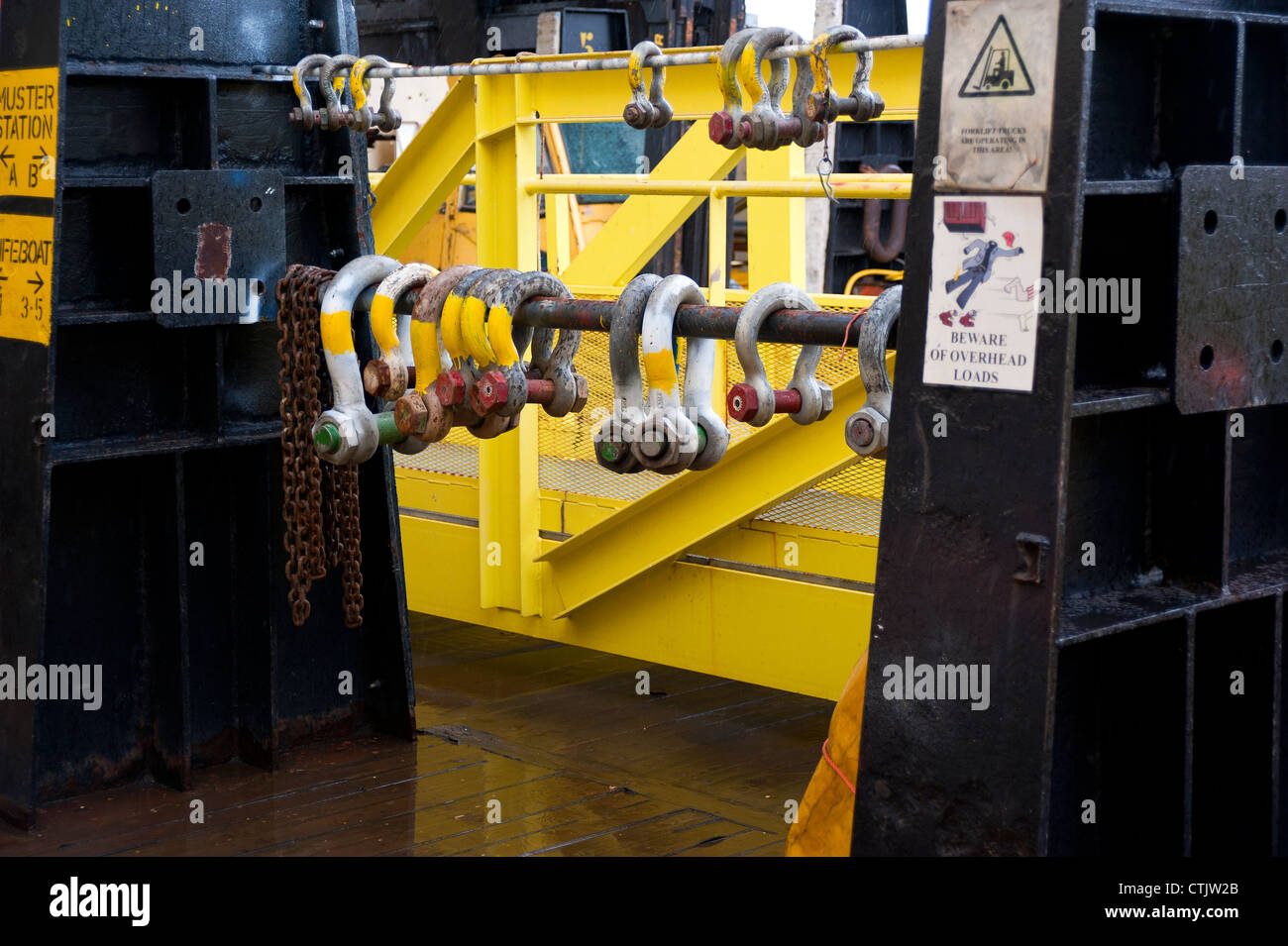 Sigma yellow hi-res stock photography and images - Alamy