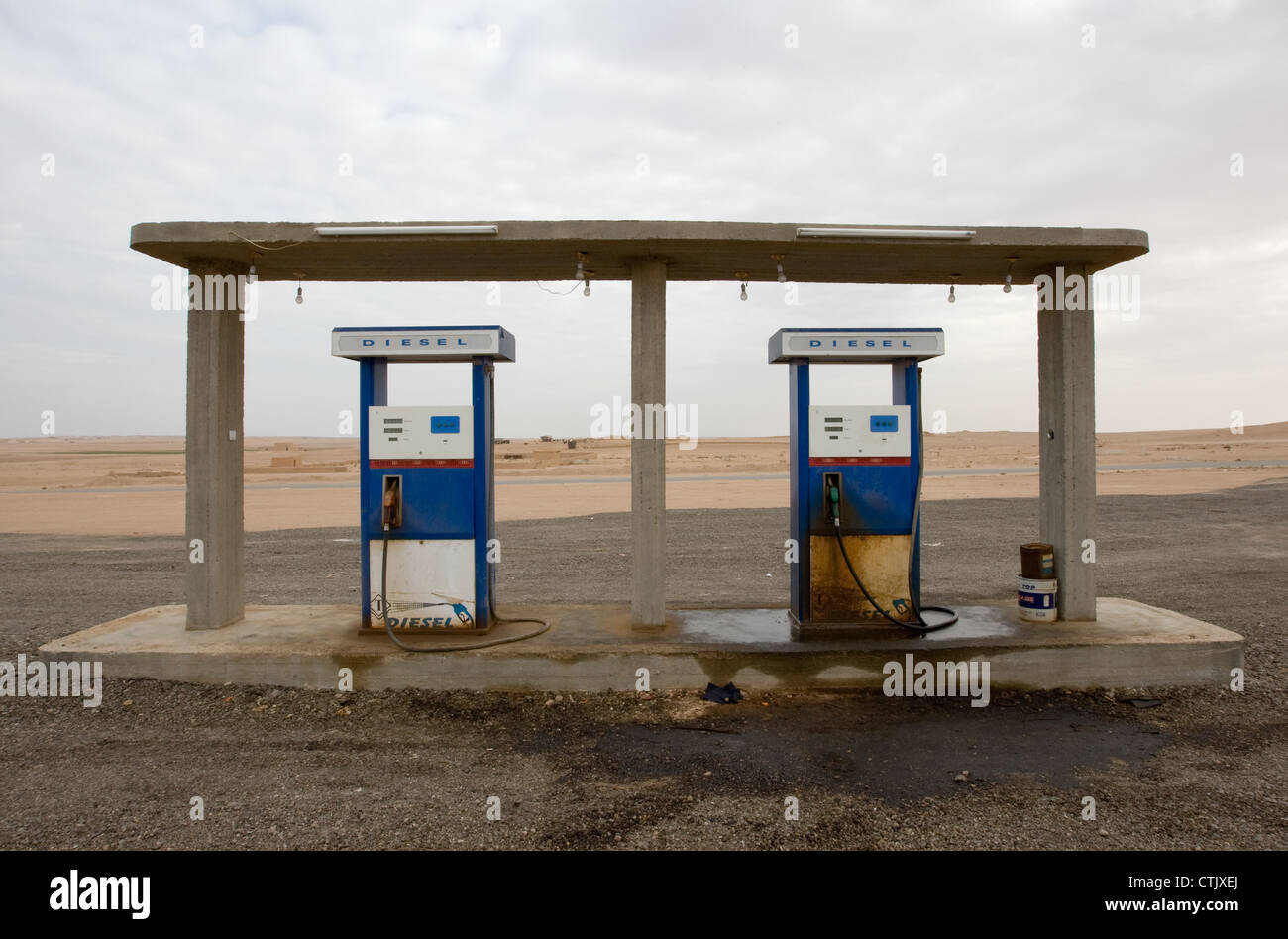 Oil fuel petrol hi-res stock photography and images - Alamy