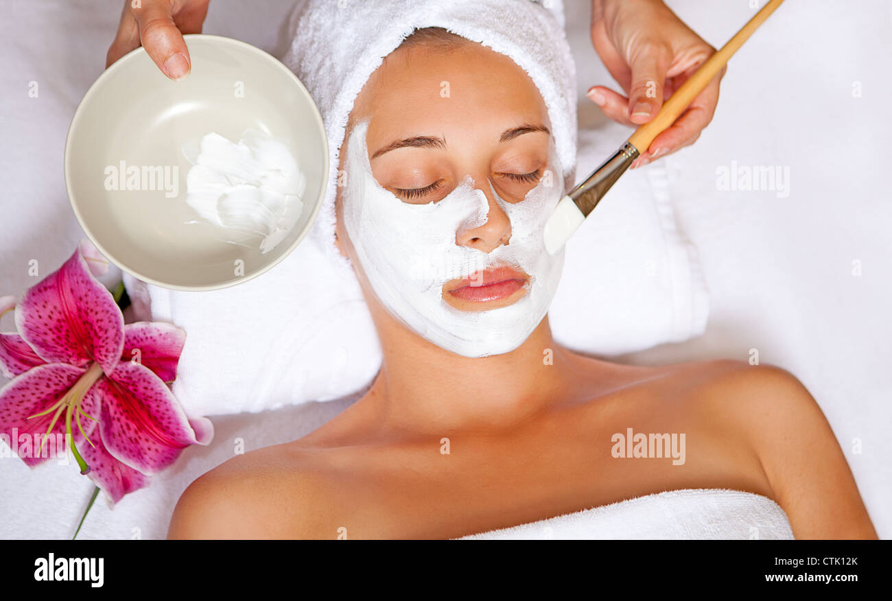 woman at spa having relaxing face mask Stock Photo - Alamy