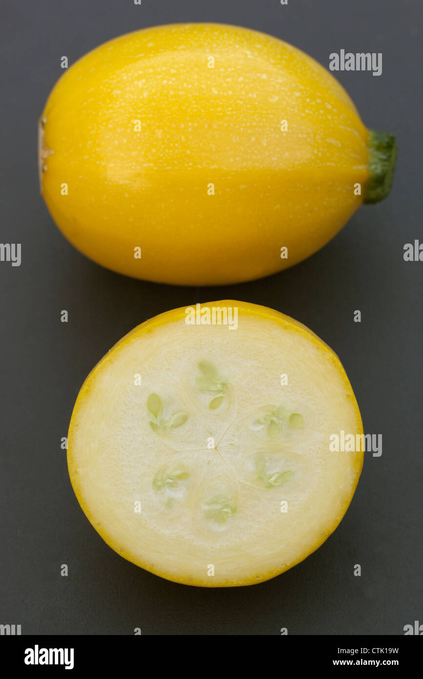 Round Yellow Courgettes Stock Photo - Alamy