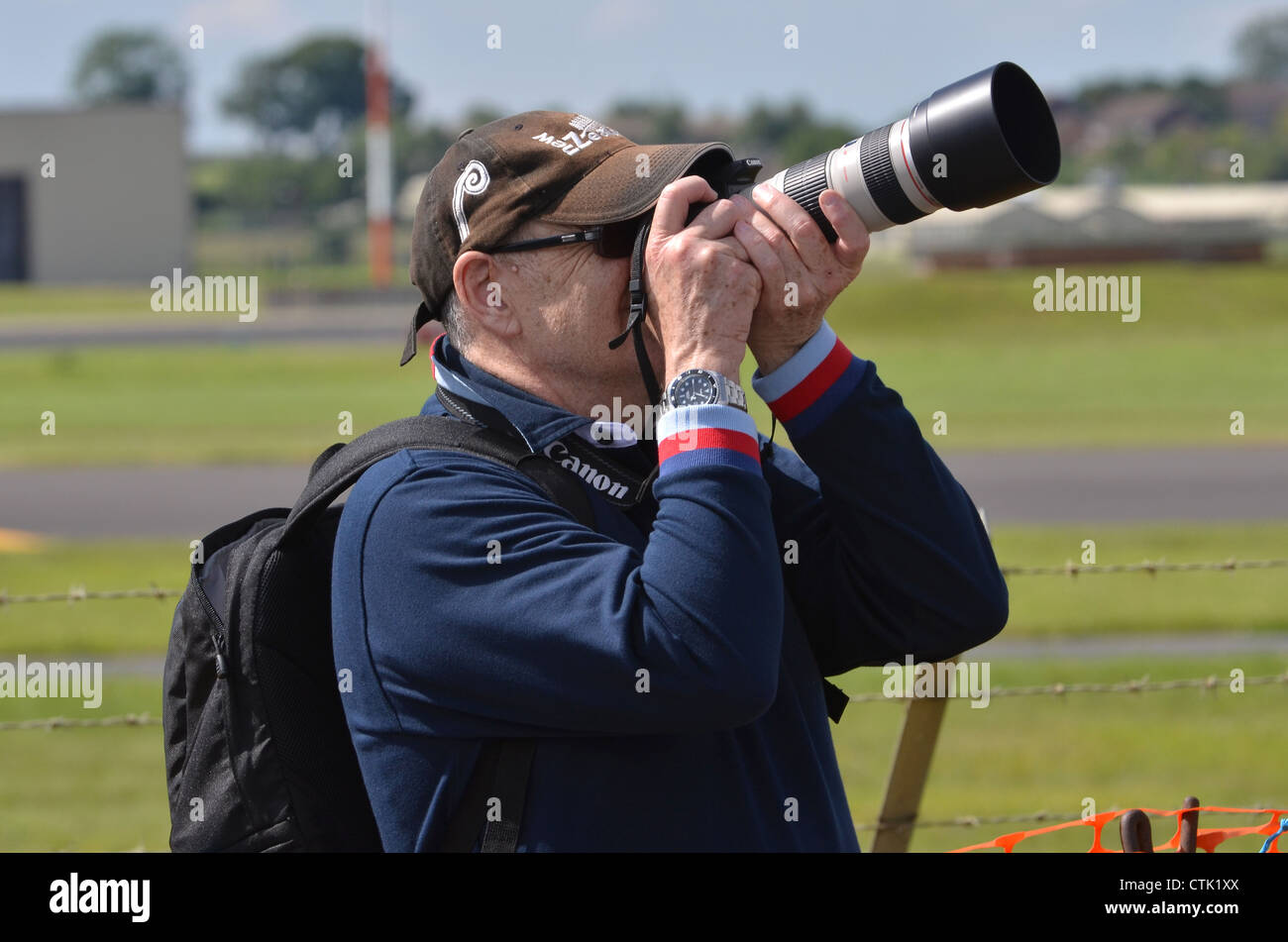 Spotter aircraft hi-res stock photography and images - Alamy