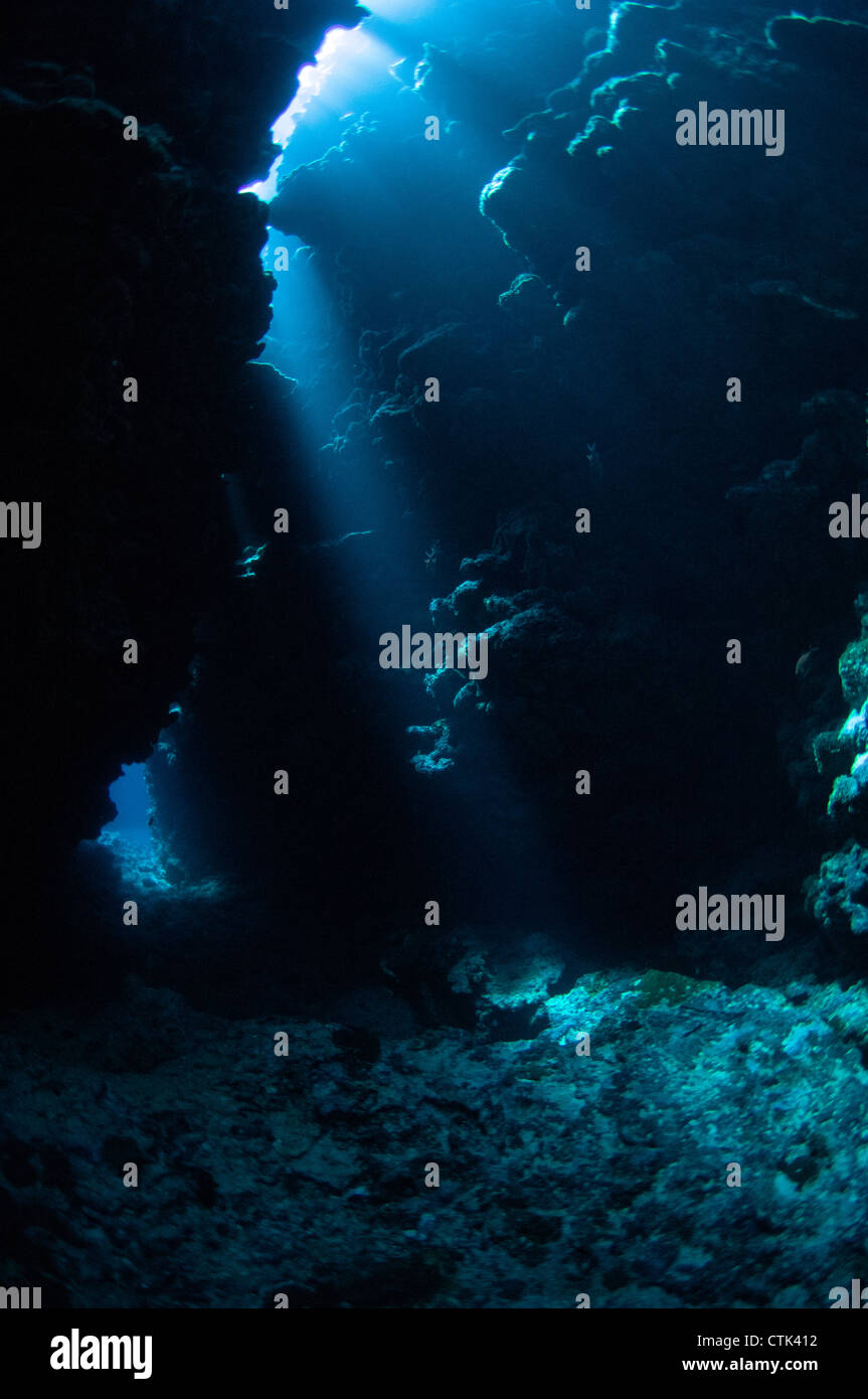 Of a crevice hi-res stock photography and images - Alamy