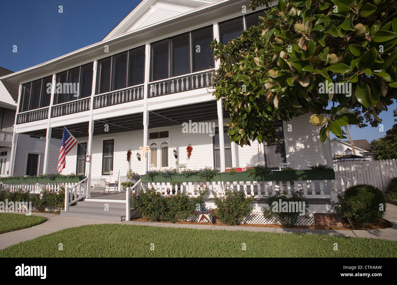 Officers quarters hi-res stock photography and images - Alamy