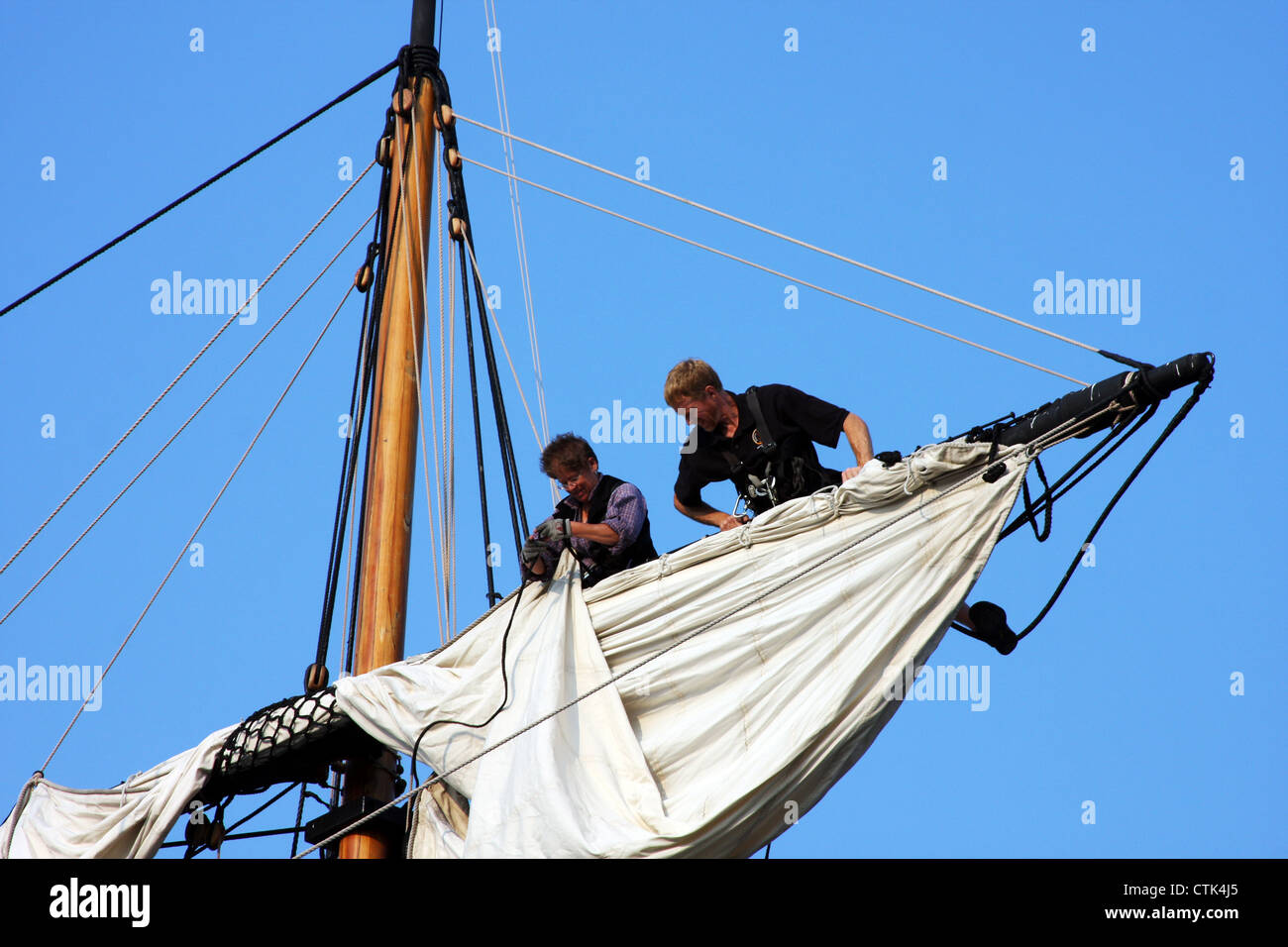 Two mast schooner hi-res stock photography and images - Alamy