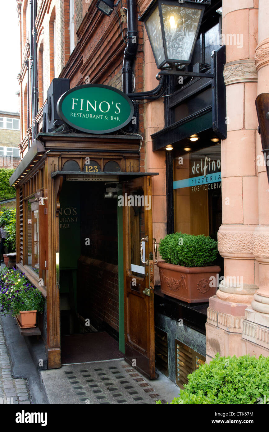 Finos bar hi-res stock photography and images - Alamy