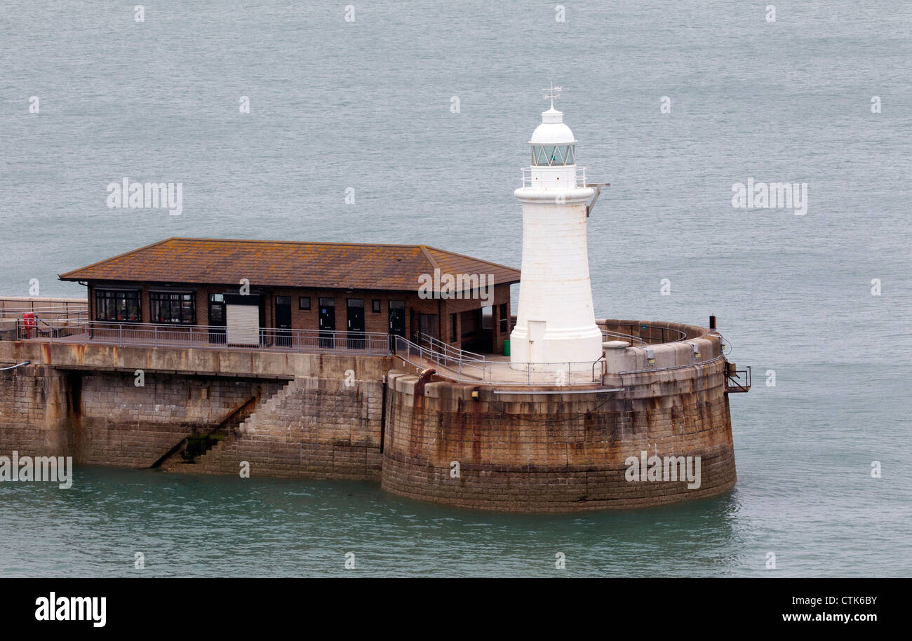 Lighthouse Dover Harbour Stock Photo - Alamy