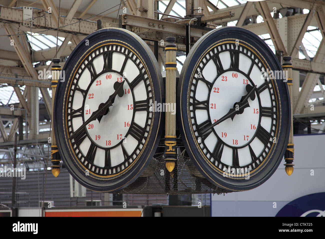 Waterloo Station Clock Stock Photo - Alamy