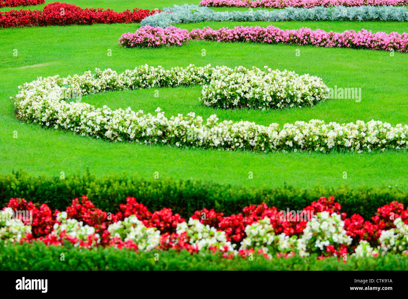 Beautiful flower garden in Schonbrunn palace - Vienna Austria Stock ...