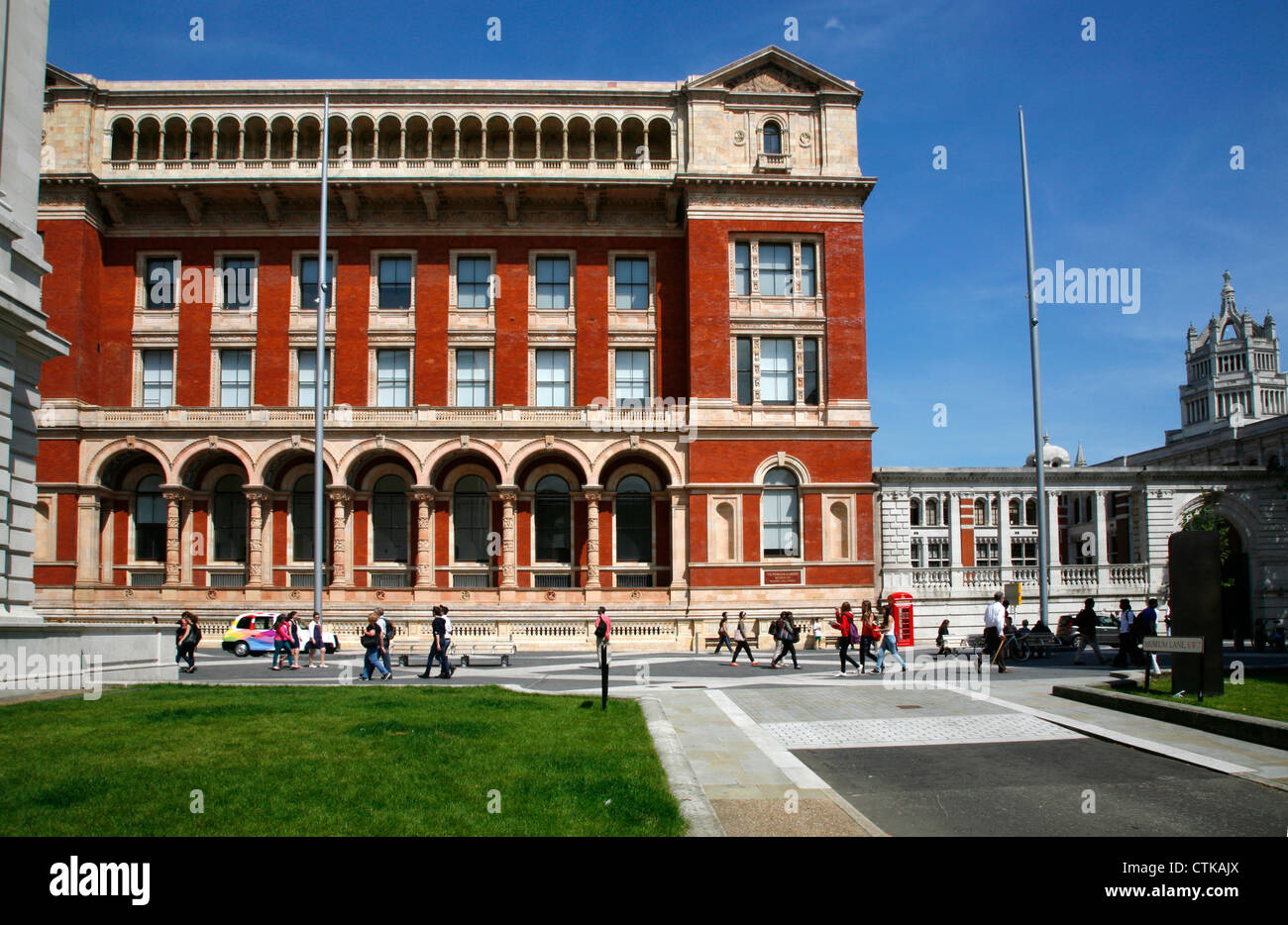 Henry cole wing hi-res stock photography and images - Alamy