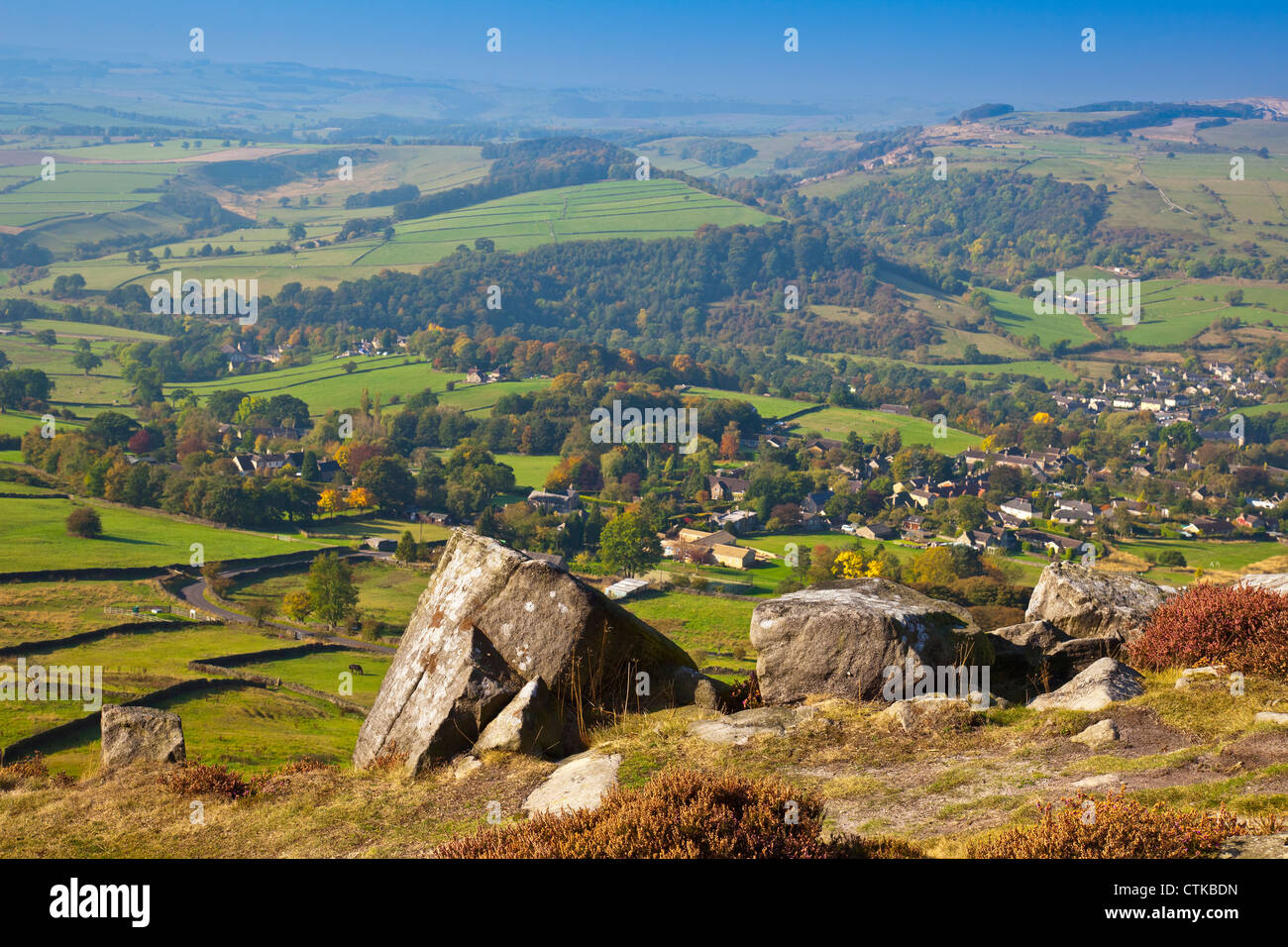 Looking west from Curbar Edge across Curbar village to Calver Peak in ...