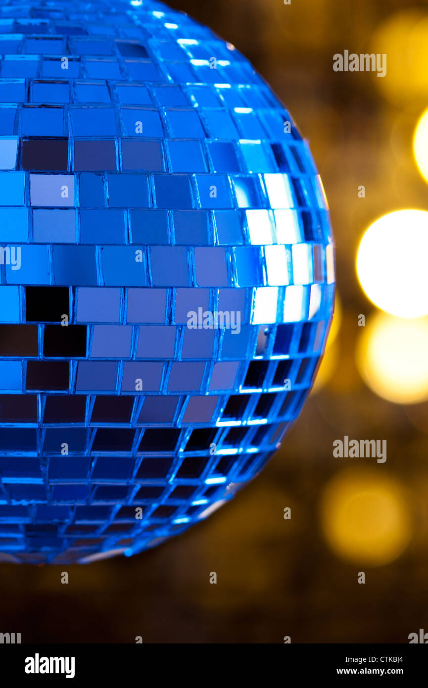 Disco Mirror ball as a sphere clean with no disturbing reflections ...