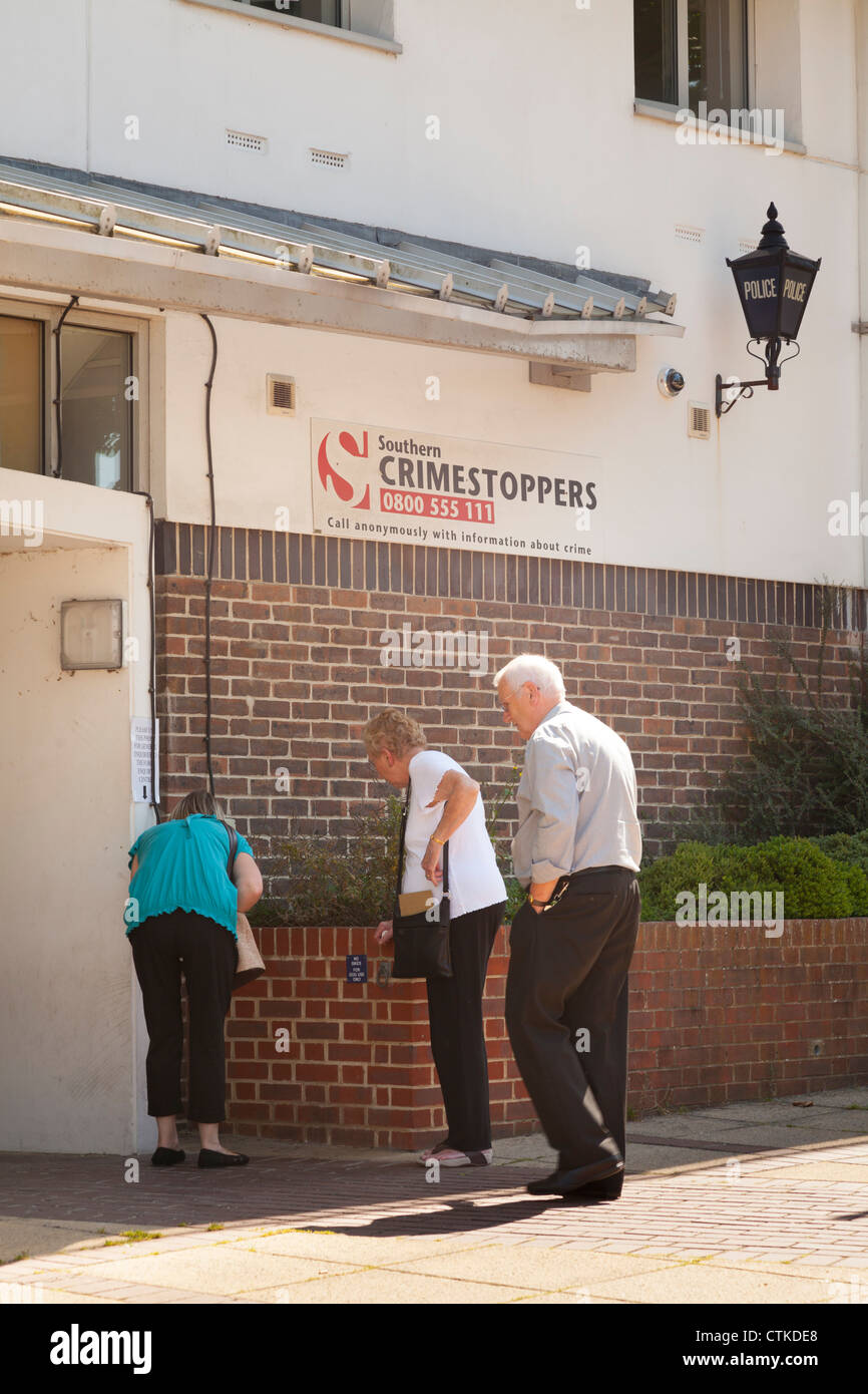 Police notice board hi-res stock photography and images - Alamy