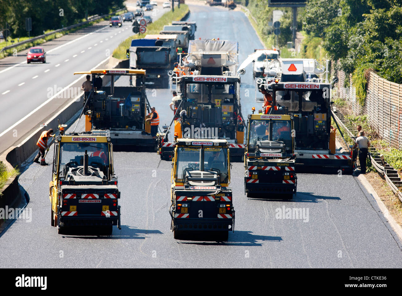 Autobahn, motorway A40, Installation of a new asphalt surface on the ...