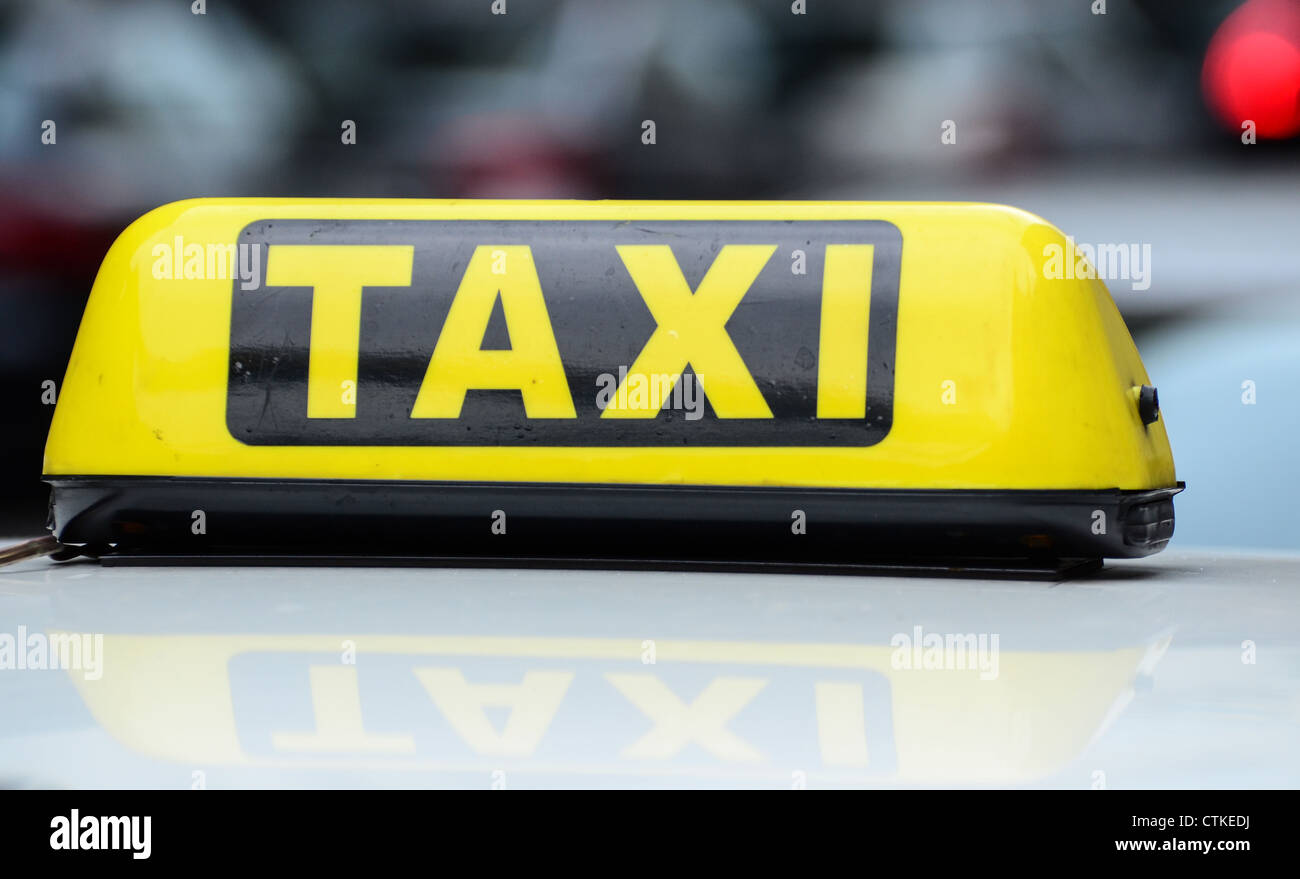 Taxi door sign hi-res stock photography and images - Alamy