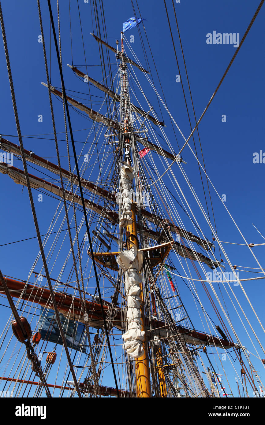 Ship flag european eu hi-res stock photography and images - Alamy