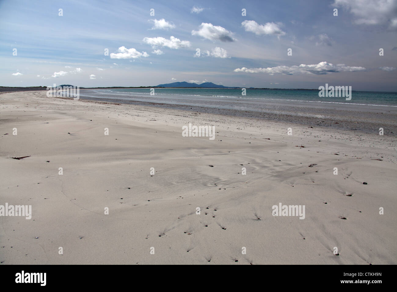 Isle of Baleshare, Scotland. Picturesque view of the west coast beach ...