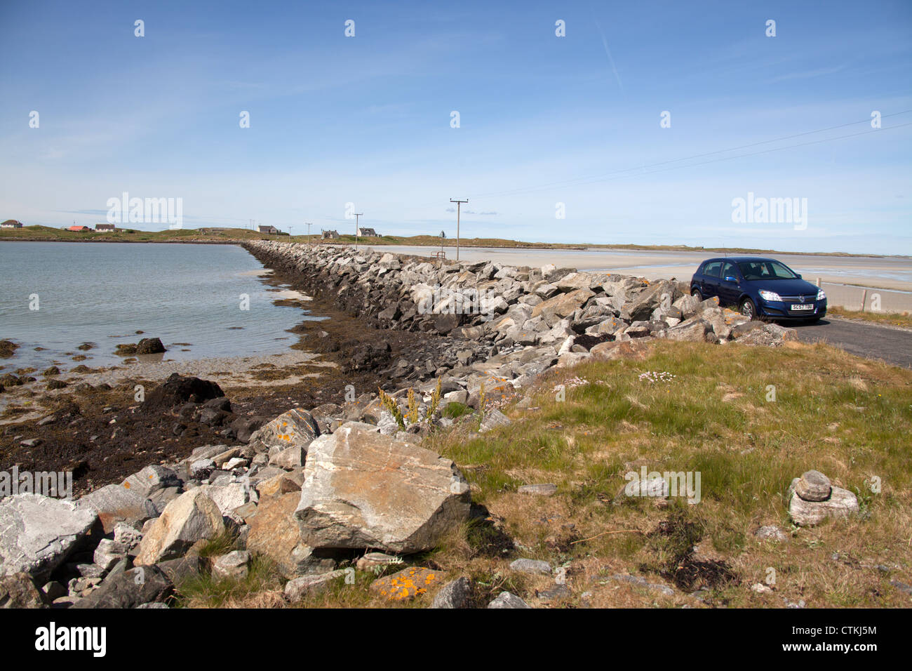 Causeway dike hi-res stock photography and images - Alamy