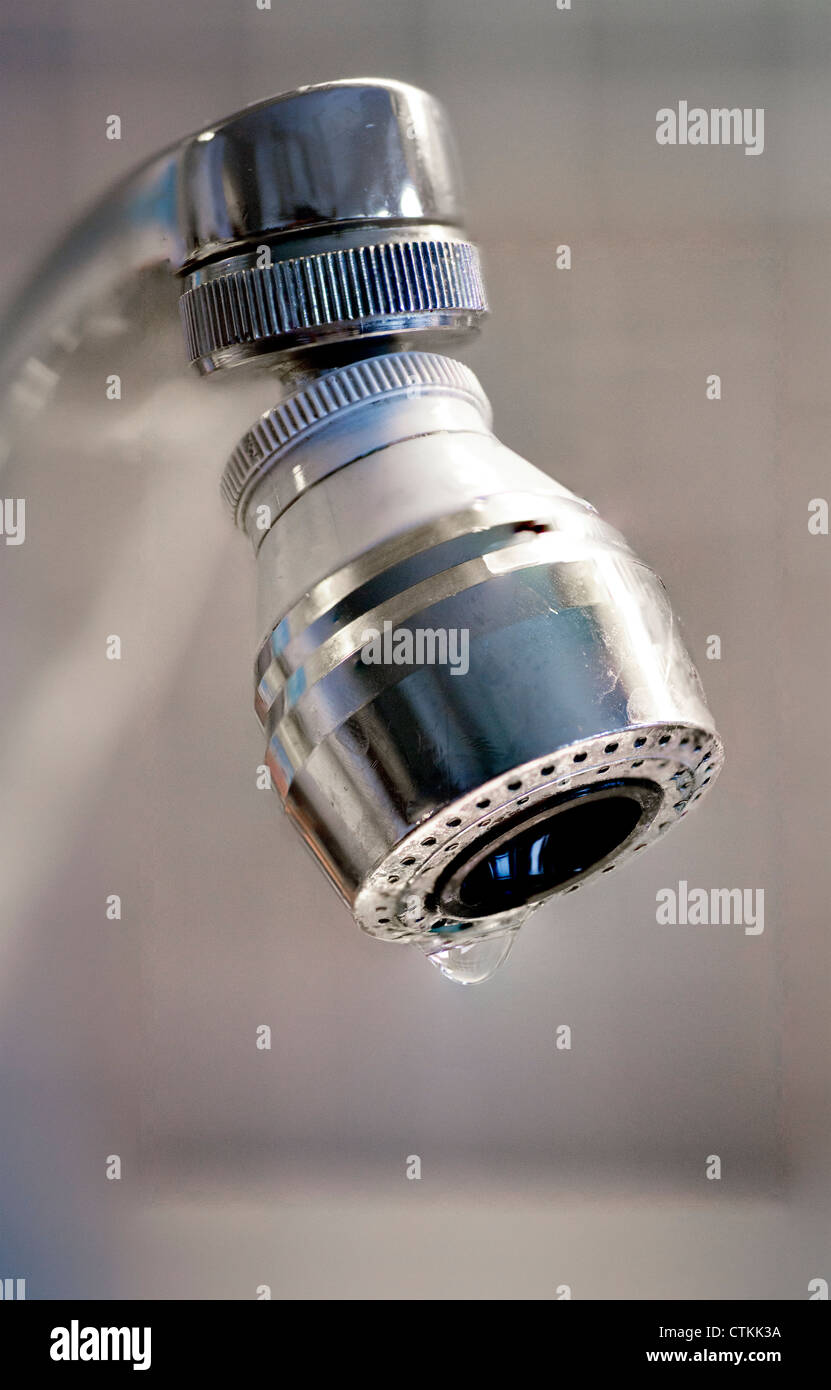 Old tap dripping water drops Stock Photo - Alamy