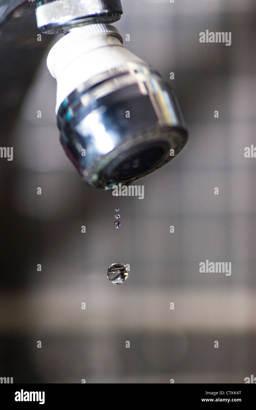Old tap dripping water drops Stock Photo - Alamy