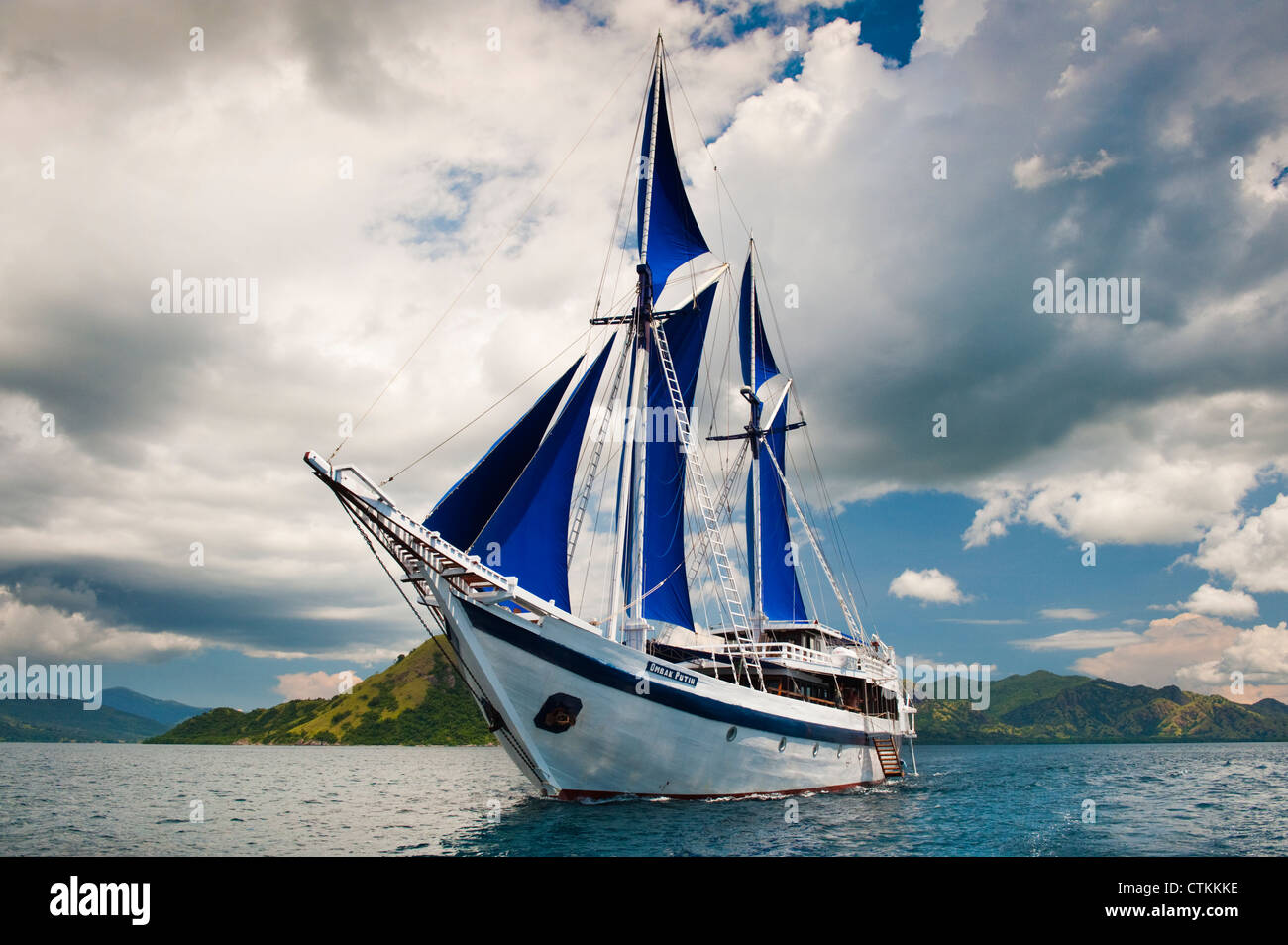 A 108 foot traditional wooden Phinisi schooner, the "Ombak Putih", here ...