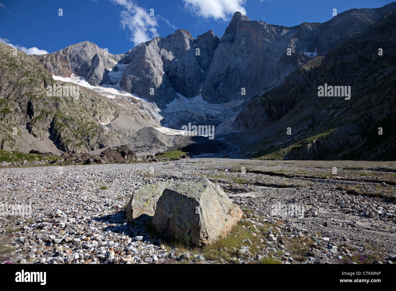 The Vignemale and the Remains of the Oulettes Glacier From the South ...