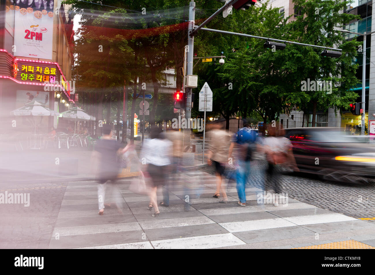 Pedestrians crossing road, Seoul, Korea Stock Photo - Alamy