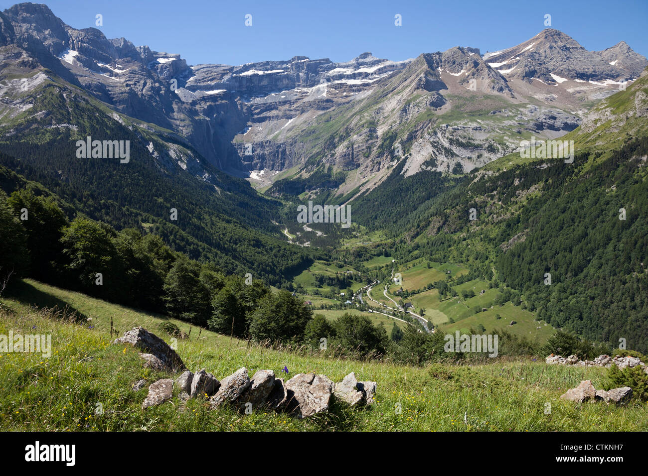 The Cirque de Gavarnie French Pyrenees France Stock Photo - Alamy
