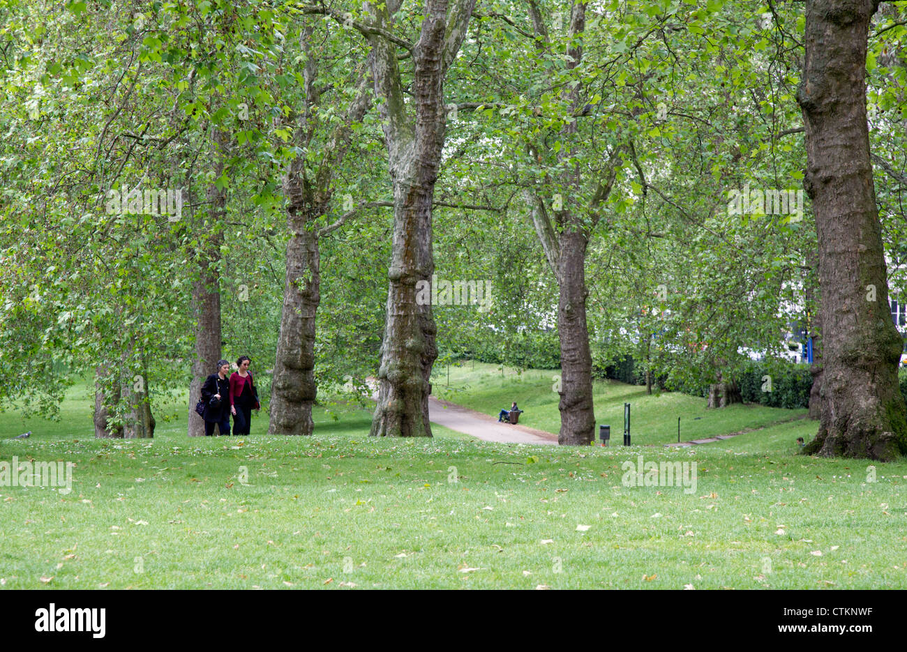 Green park london hi-res stock photography and images - Alamy