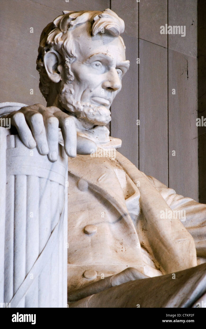 Side view of the lincoln memorial hi-res stock photography and images ...