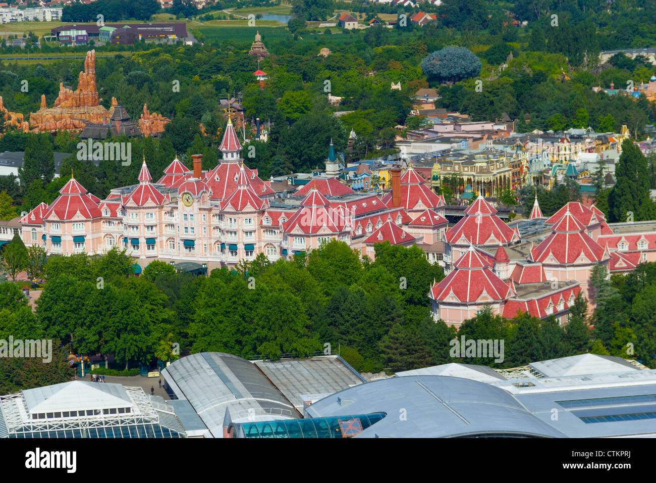 Disneyland paris aerial view hi-res stock photography and images - Alamy