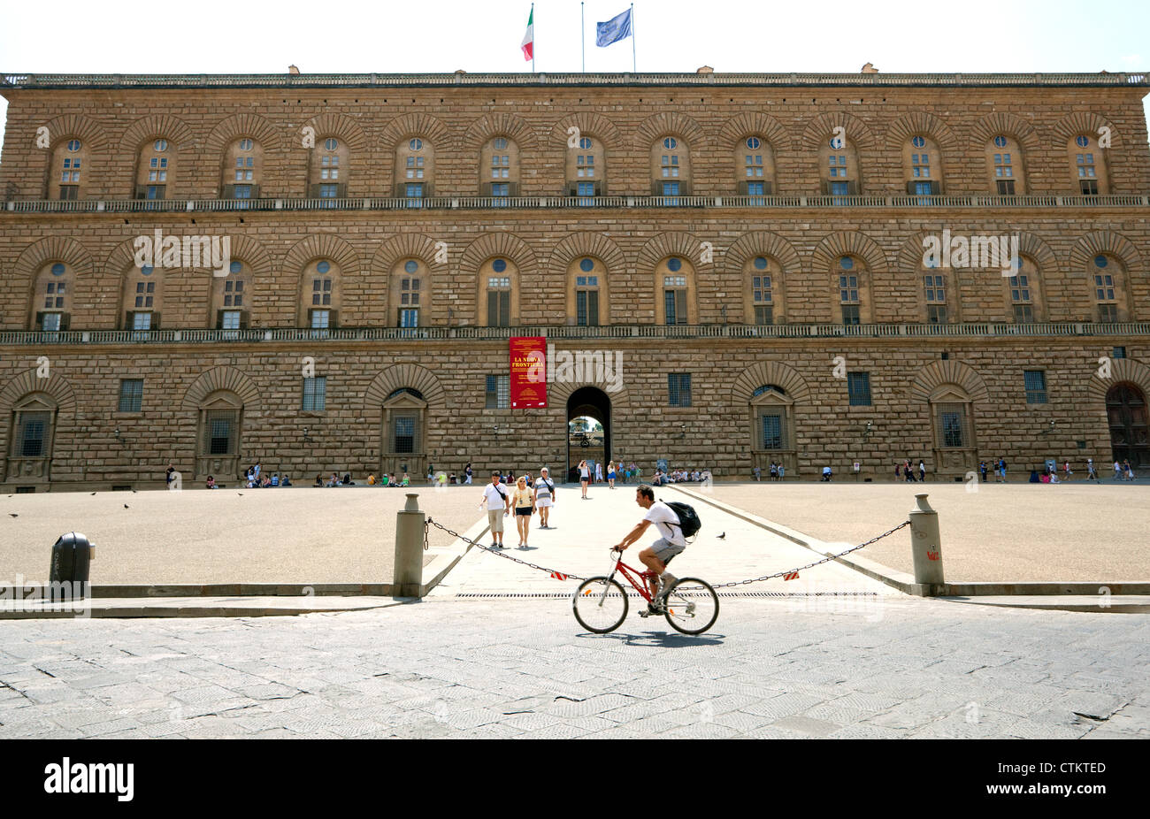 Palazzio Pitti, Florence, Italy - front elevation Stock Photo - Alamy