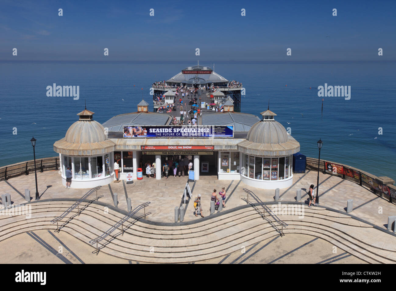 Cromer pier during the hot summer season, Norfolk UK Stock Photo - Alamy
