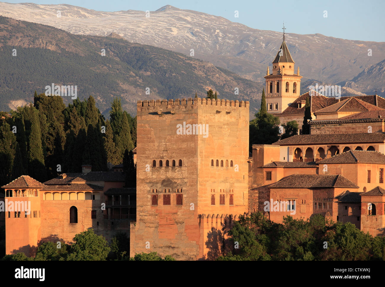 Granada alhambra sierra nevada hi-res stock photography and images - Alamy