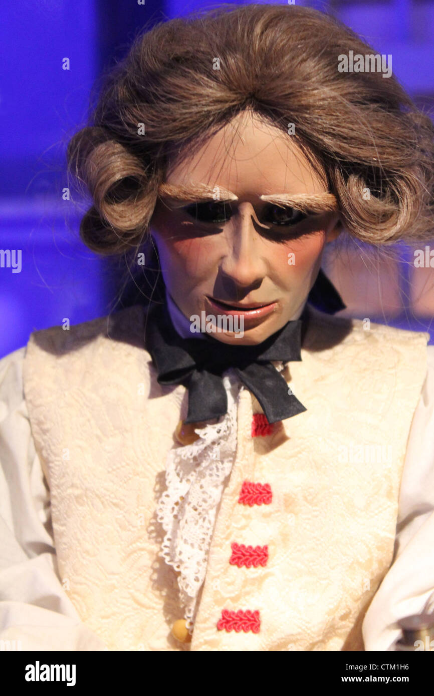 Automata puppet hi-res stock photography and images - Alamy