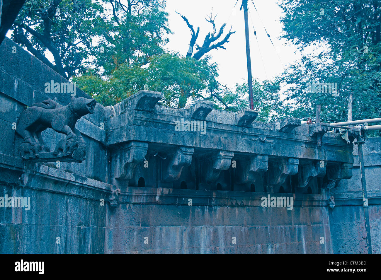 Structure at Bara Mota chi Vihir, Historic well at Limb Village, Satara ...