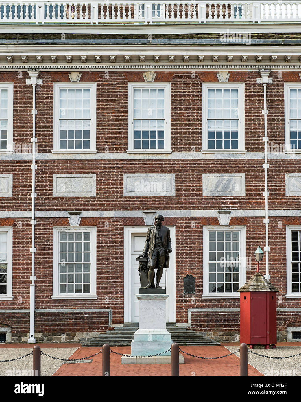 Independence hall philadelphia exterior hi-res stock photography and ...