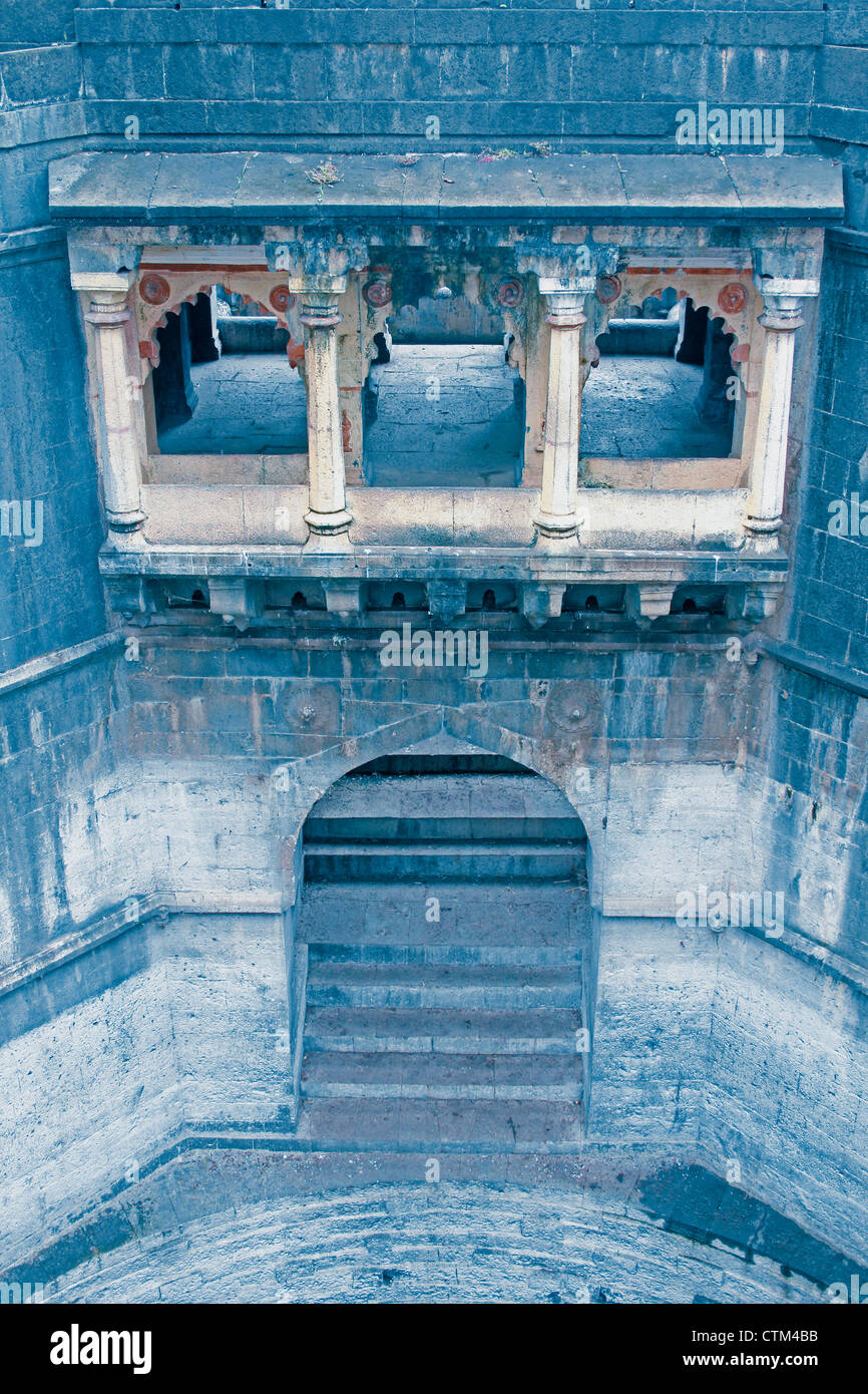 Structure at Bara Mota chi Vihir, Historic well at Limb Village, Satara ...