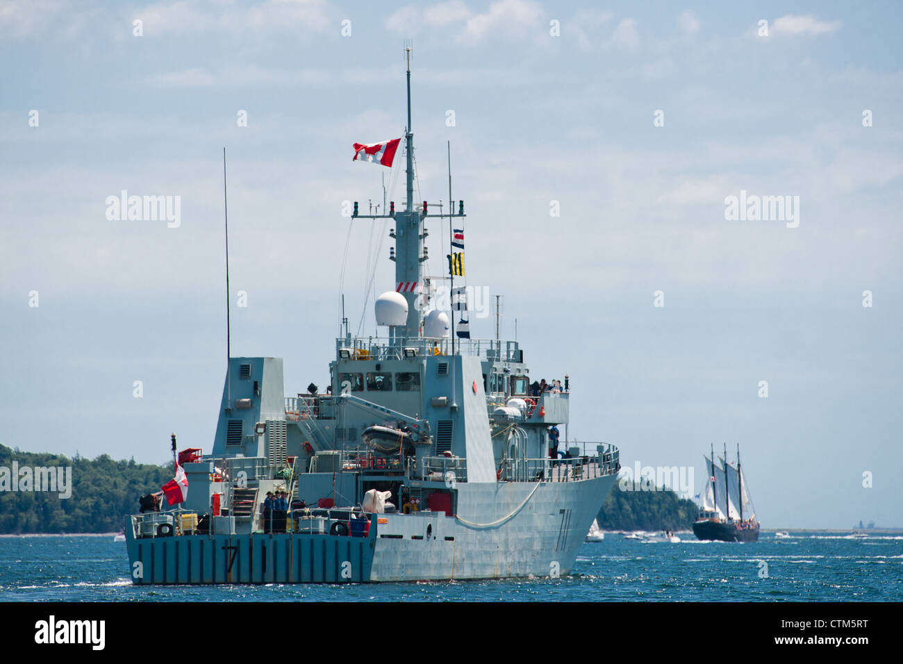 Royal Canadian Navy minesweeper HMCS SUMMERSIDE (MM 711) during the ...