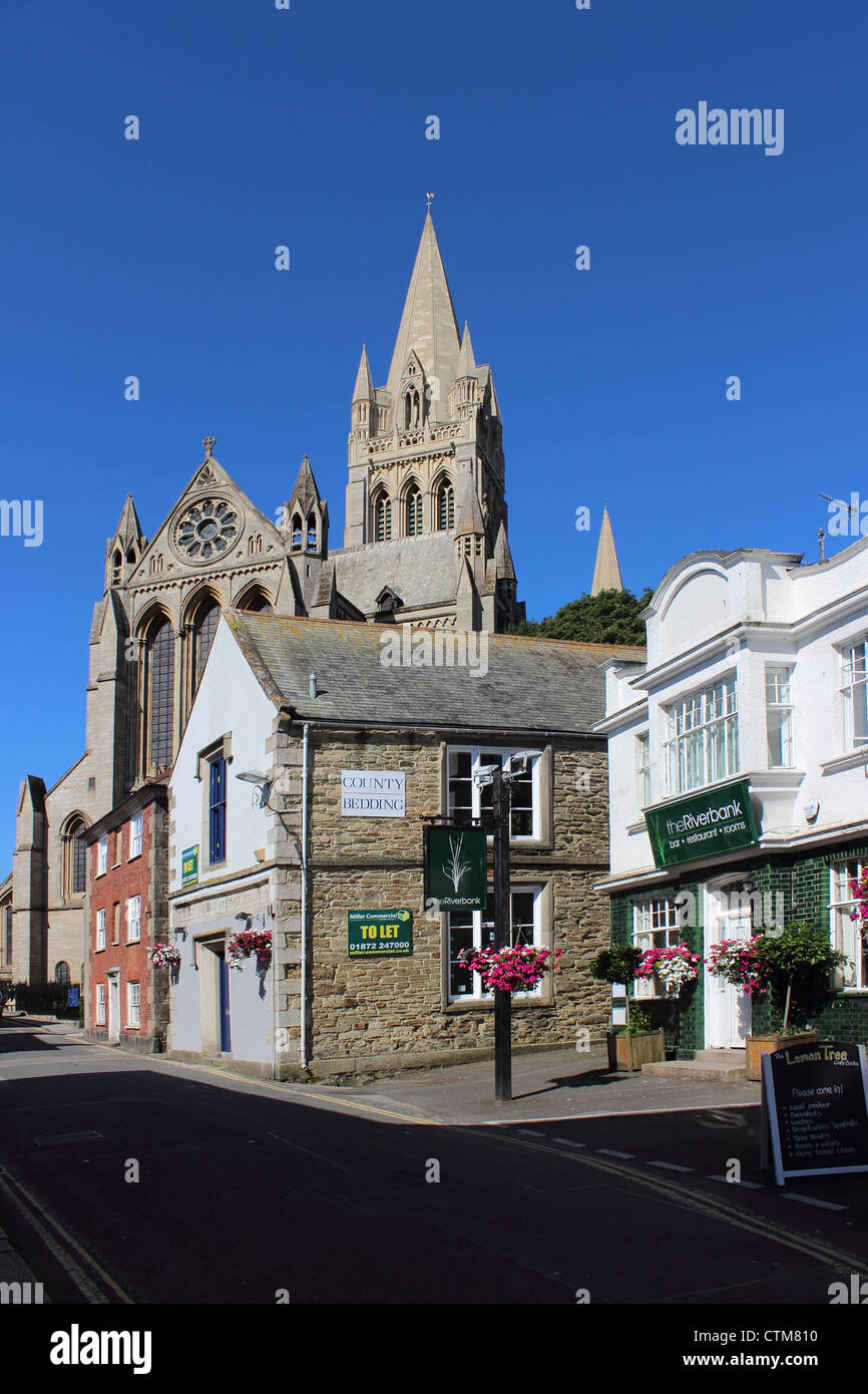 Old buildings truro hi-res stock photography and images - Alamy