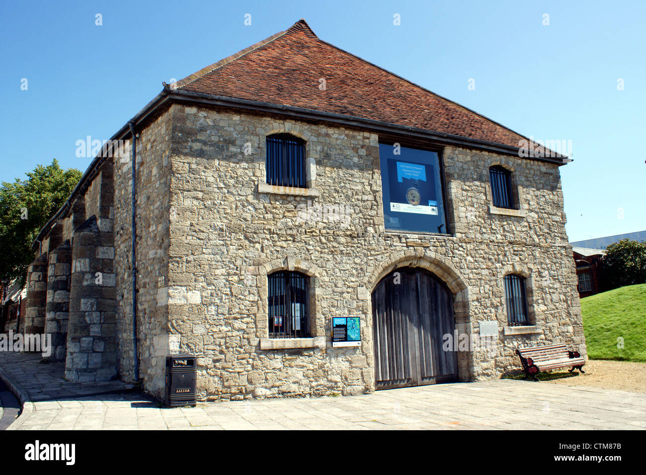 Wool trade tudor hi-res stock photography and images - Alamy